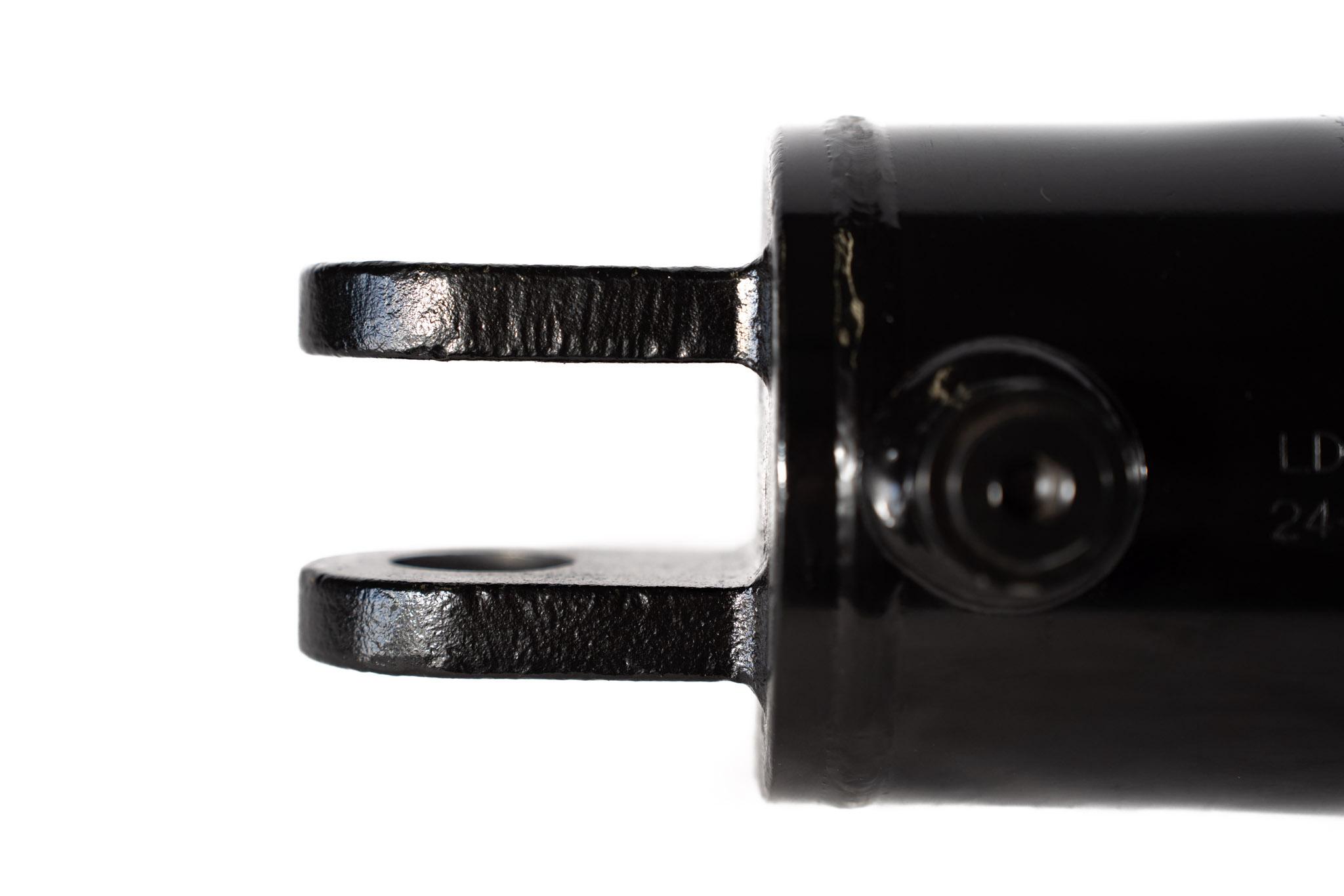 BORE 5″ ROD 2″ STROKE 24″ 3,000 PSI – Axon
